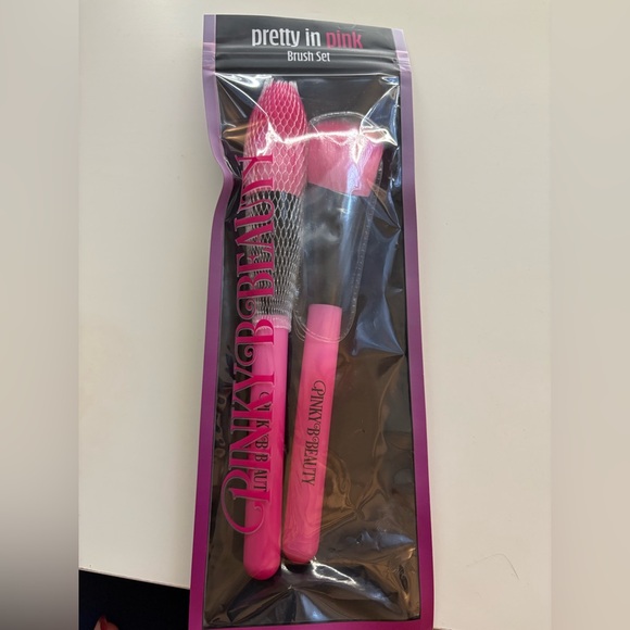 Makeup | Pretty In Pink Duo Face Brush Set Angled Brush And Powder ...